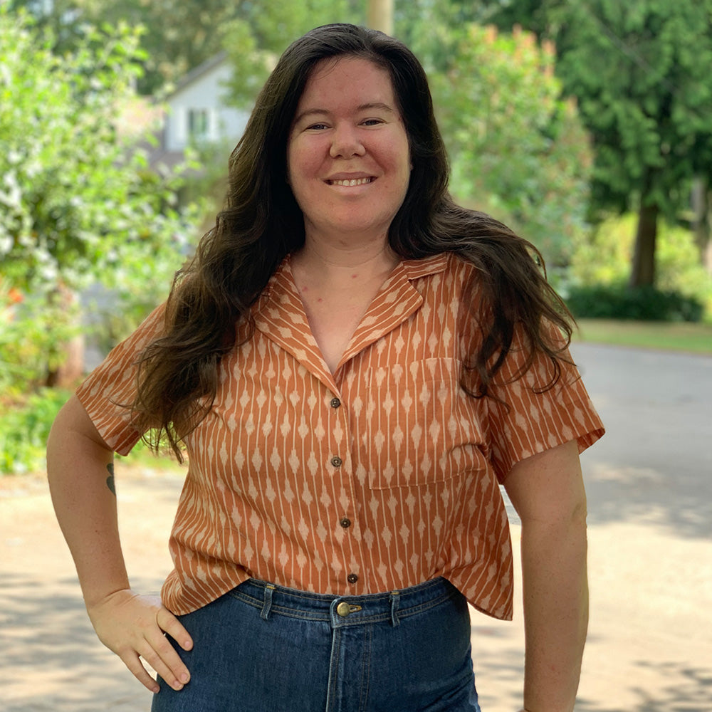 Gilbert Top Pattern with No Tie - Sew a Cropped Shirt %%page%% %%sep ...